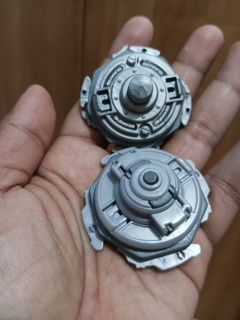 Vintage takara Beyblade gen 1 set ! Made in Japan, Hobbies & Toys, Toys ...
