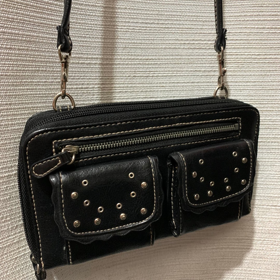 ️Wallet Bag ️ Many Compartments, Women's Fashion, Bags & Wallets, Purses & Pouches on Carousell