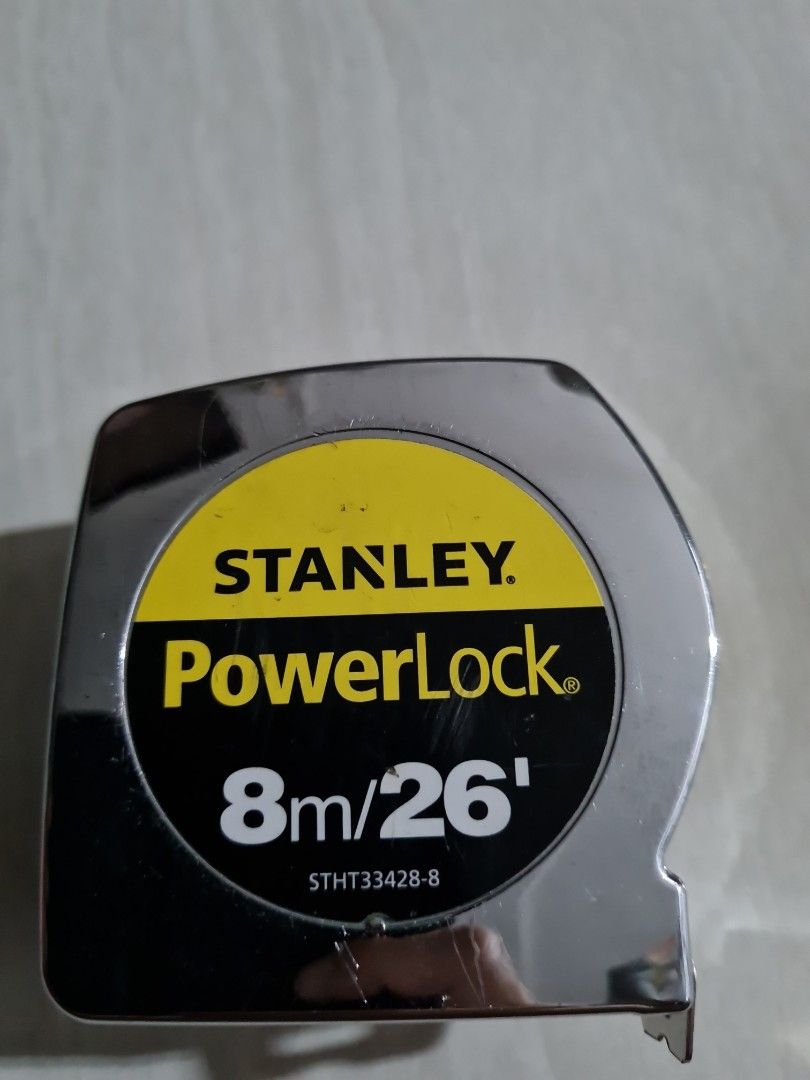 8m/Stanley measuring tape (like new), Everything Else on Carousell