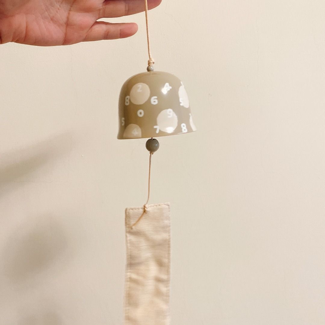 SOU SOU Hola 聯名 十數 奶茶色 和圓點風鈴 風鈴 居家擺設, 家具及居家用品, 家具, 其他居家傢俱在旋轉拍賣