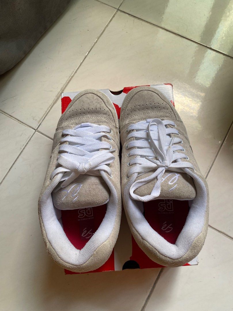 Accel Og ( white.Blanc/Gum.Gomme), Men's Fashion, Footwear, Sneakers on Carousell