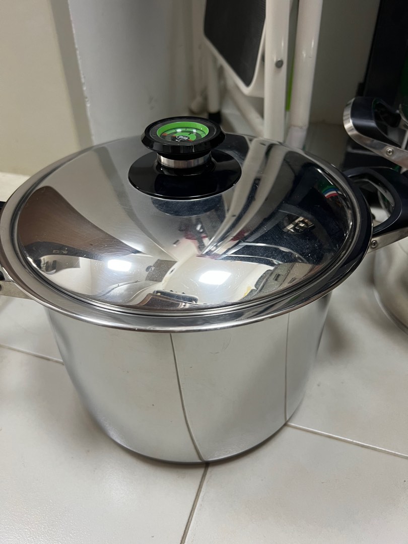 AMC pot 8l 24cm, Furniture & Home Living, Kitchenware & Tableware ...