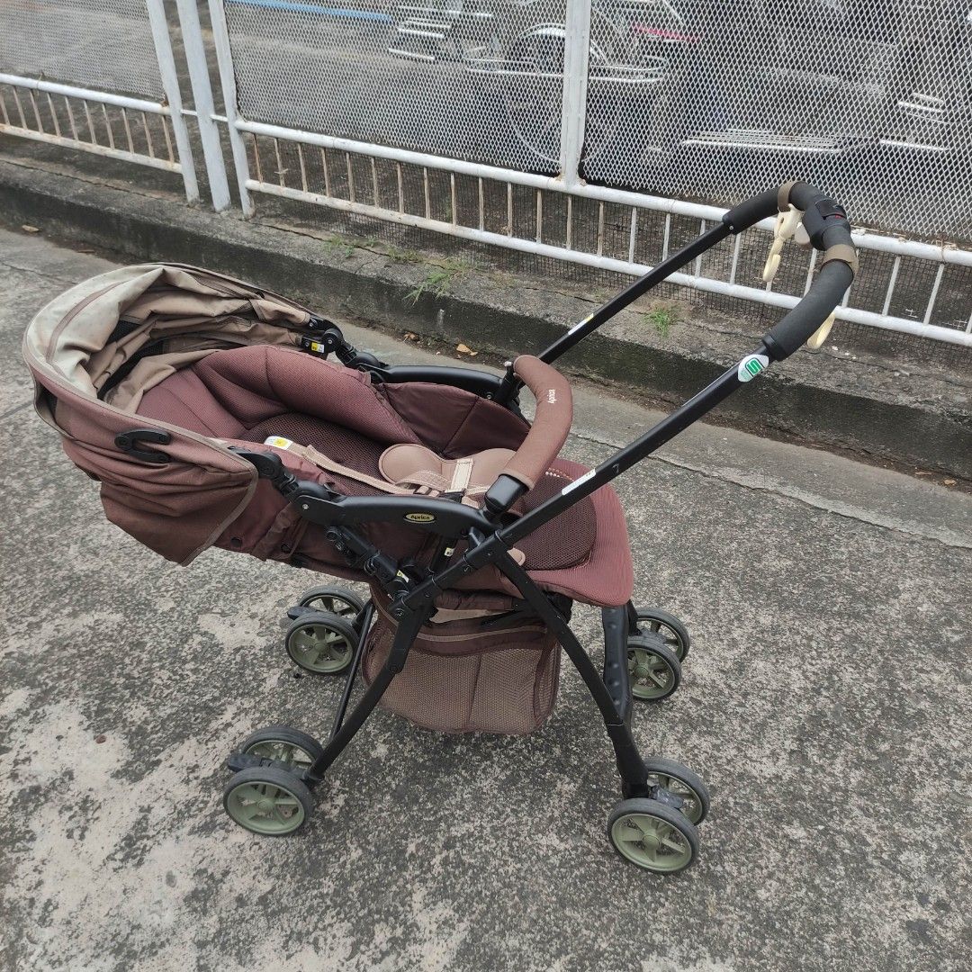 Aprica stroller Japan, Babies & Kids, Going Out, Strollers on Carousell
