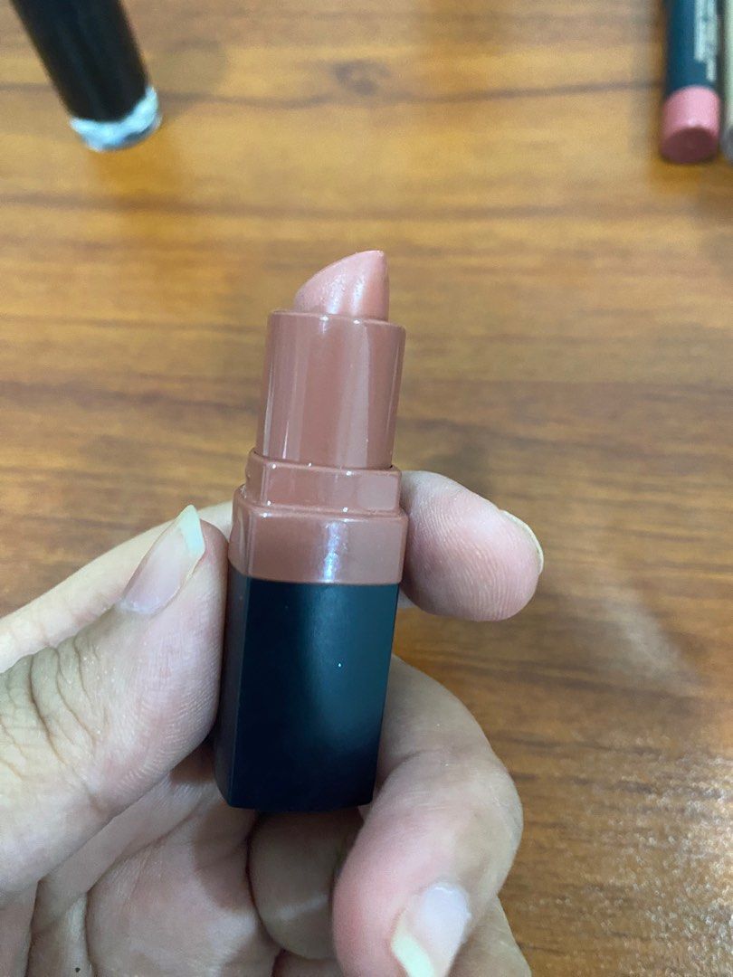 crushed lipstick buff