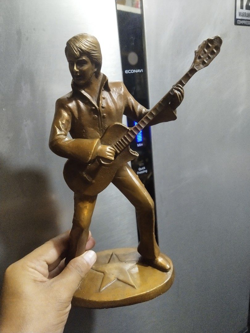 Brass Elvis Presley King of Rock in roll statue display, Hobbies & Toys ...