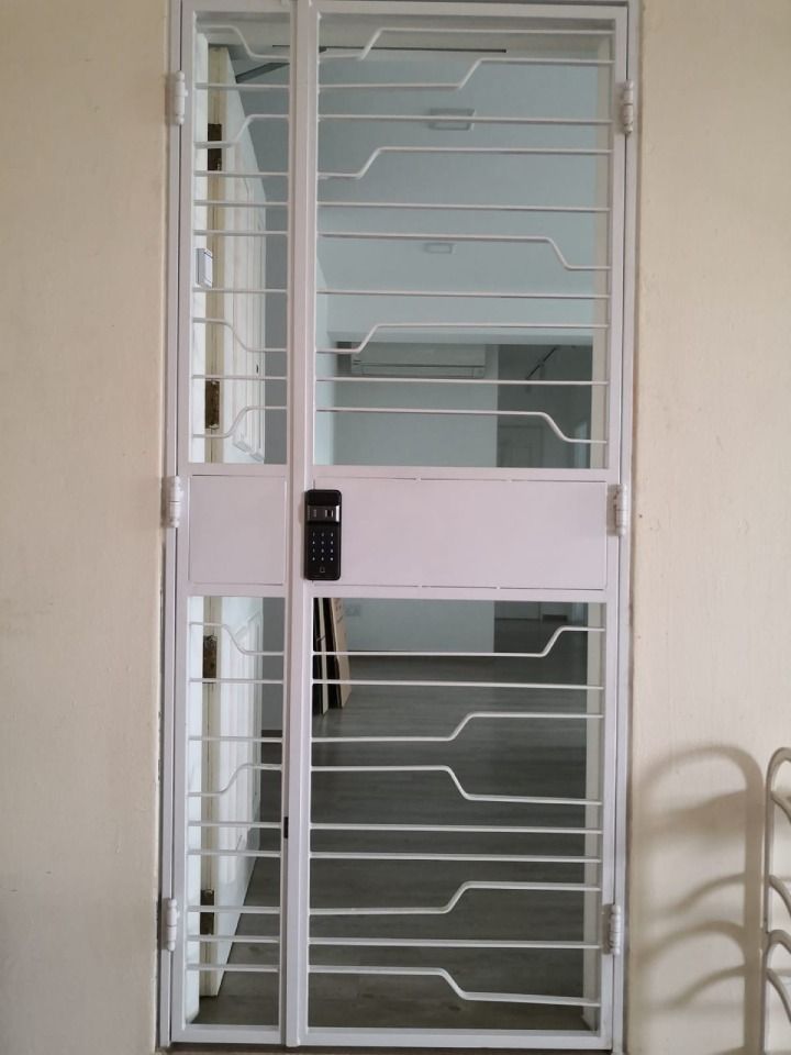 BUDGET LINE MILD STEEL HDB GATE , Furniture & Home Living, Security ...
