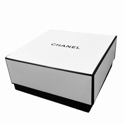 Chanel Gift Box, Luxury, Accessories on Carousell