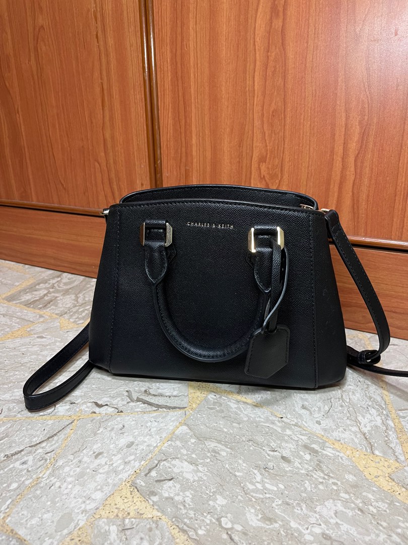 Charles & Keith Small Cross Body Bag, Women's Fashion, Bags & Wallets, Cross-body Bags on Carousell