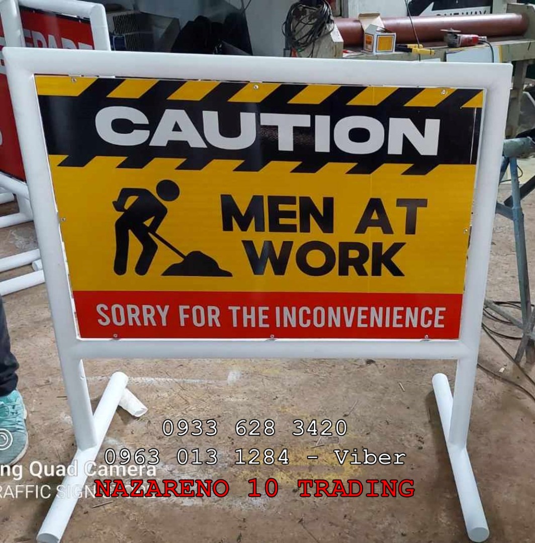 Chevron signs Road Sign Safety road Sign, Looking For on Carousell