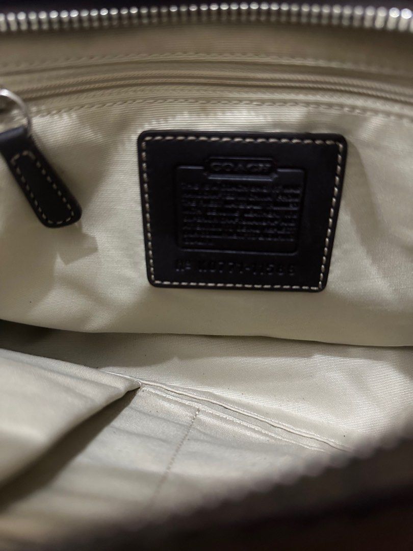 Coach Signature Hampton Satchel 11589, Luxury, Bags & Wallets on Carousell