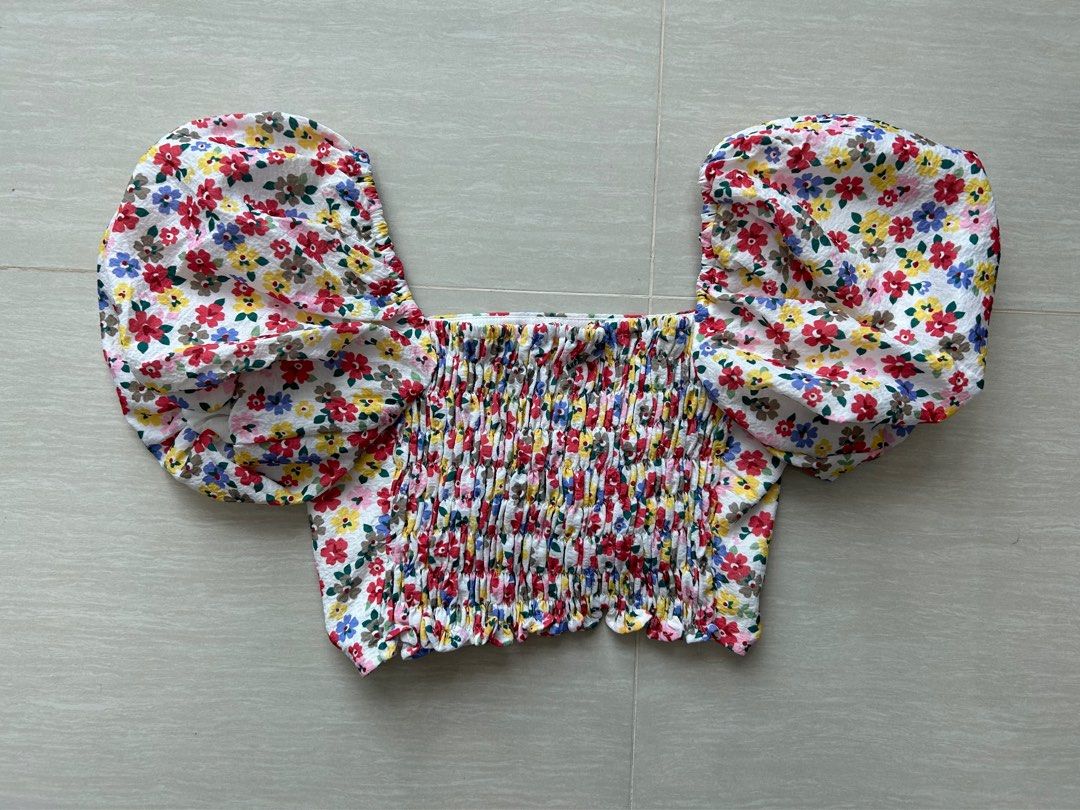 Colourful Floral Puff Sleeve Top, Women's Fashion, Tops, Other Tops on ...