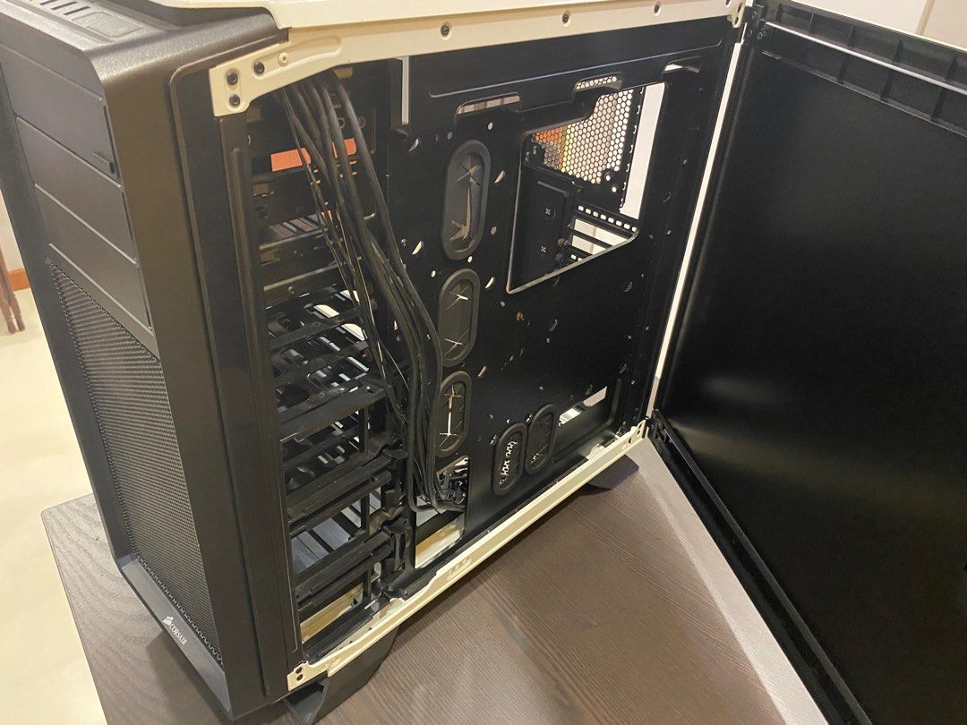 Corsair 760T Full Tower Windowed PC Case with Free 140mm Fans ...