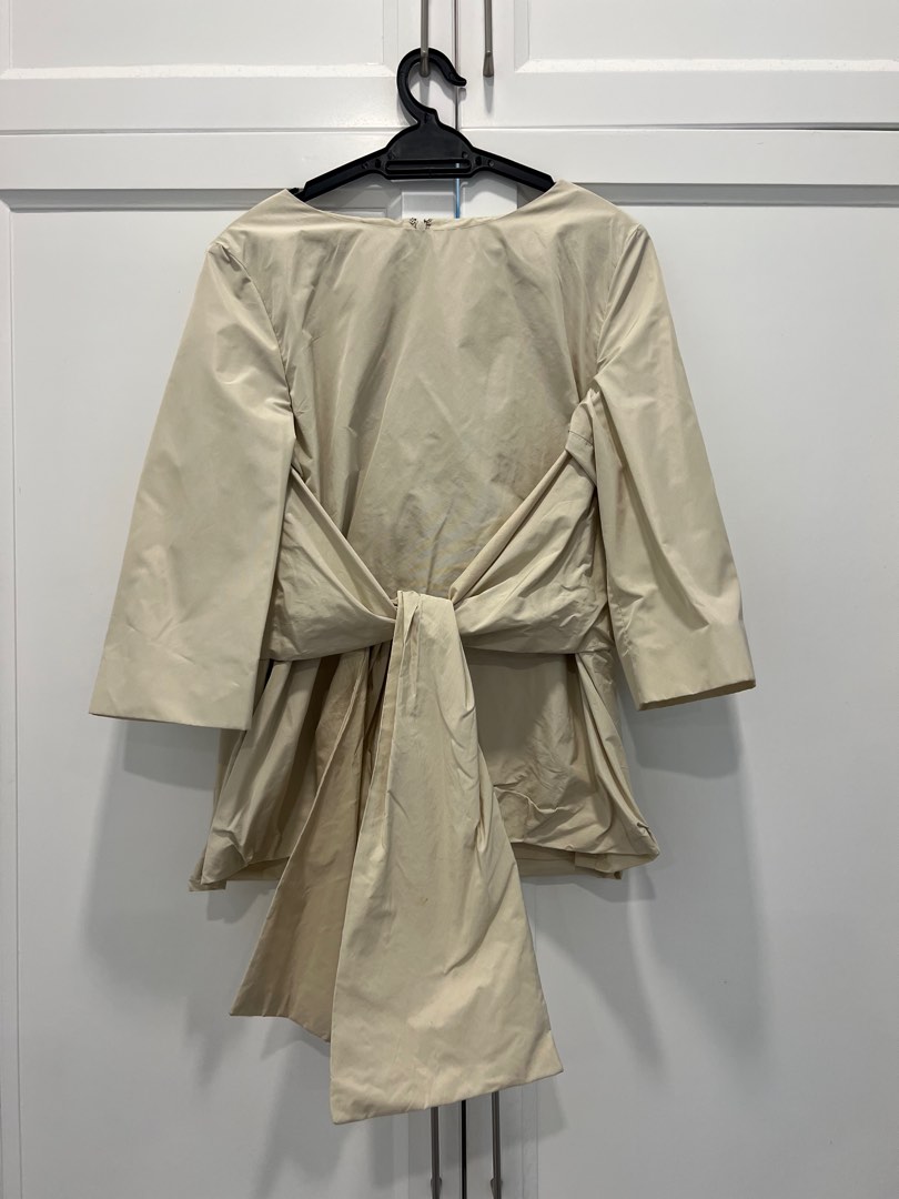 COS (Top), Women's Fashion, Tops, Blouses on Carousell