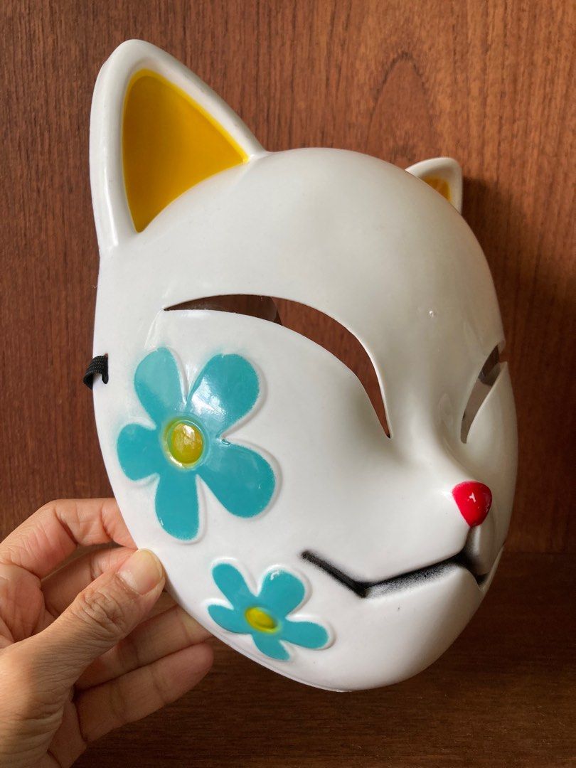 Demon Slayer MAKOMO Mask, Hobbies & Toys, Memorabilia & Collectibles ...