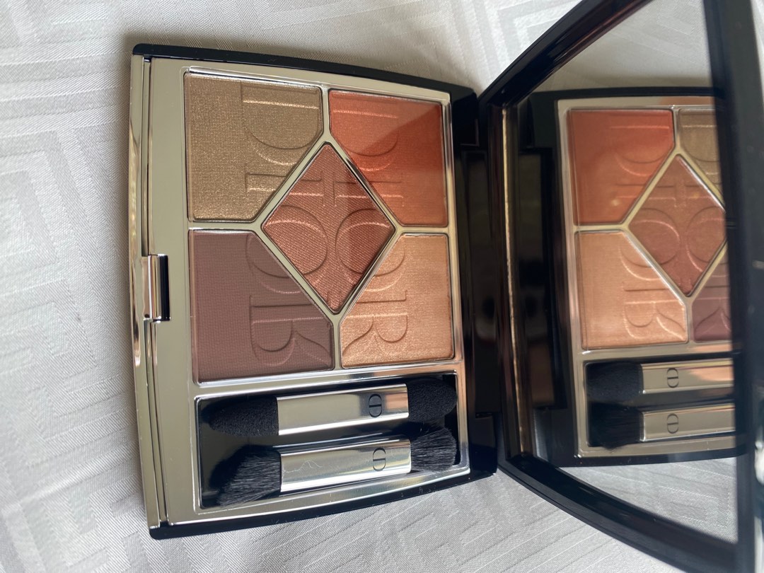 Dior Eyeshadow, Beauty & Personal Care, Face, Makeup on Carousell