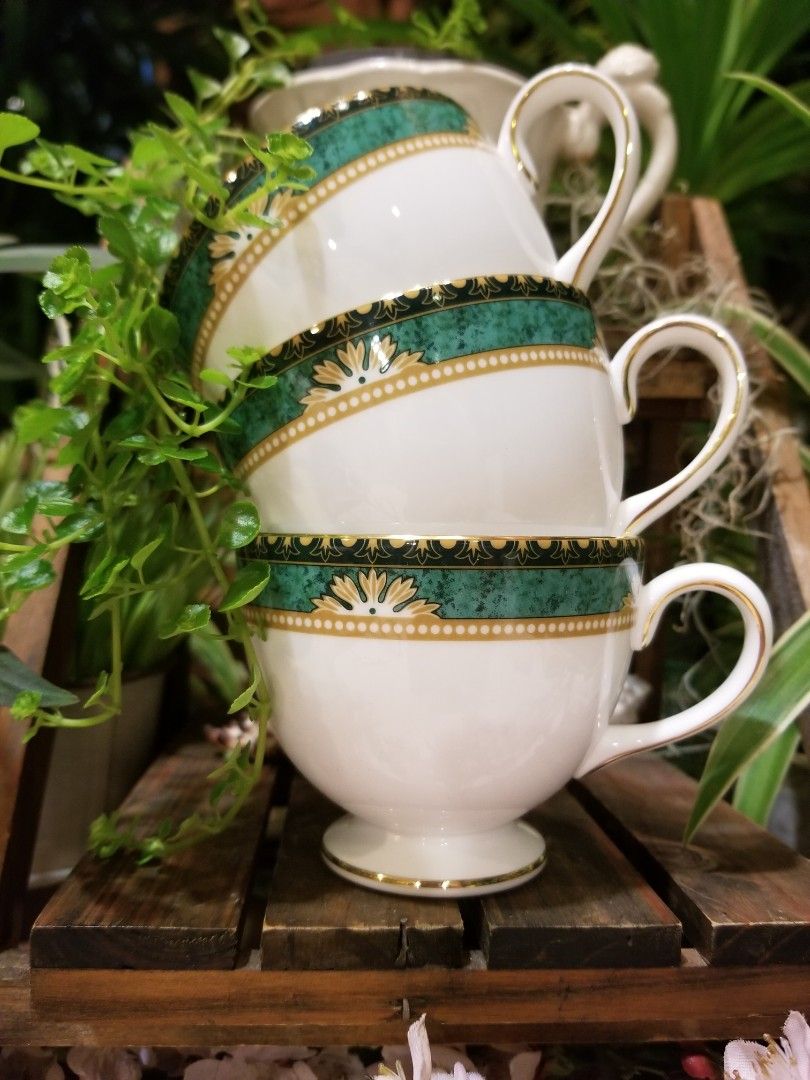 England Wedgewood Bone China tea cup x 3 without saucer, Furniture ...