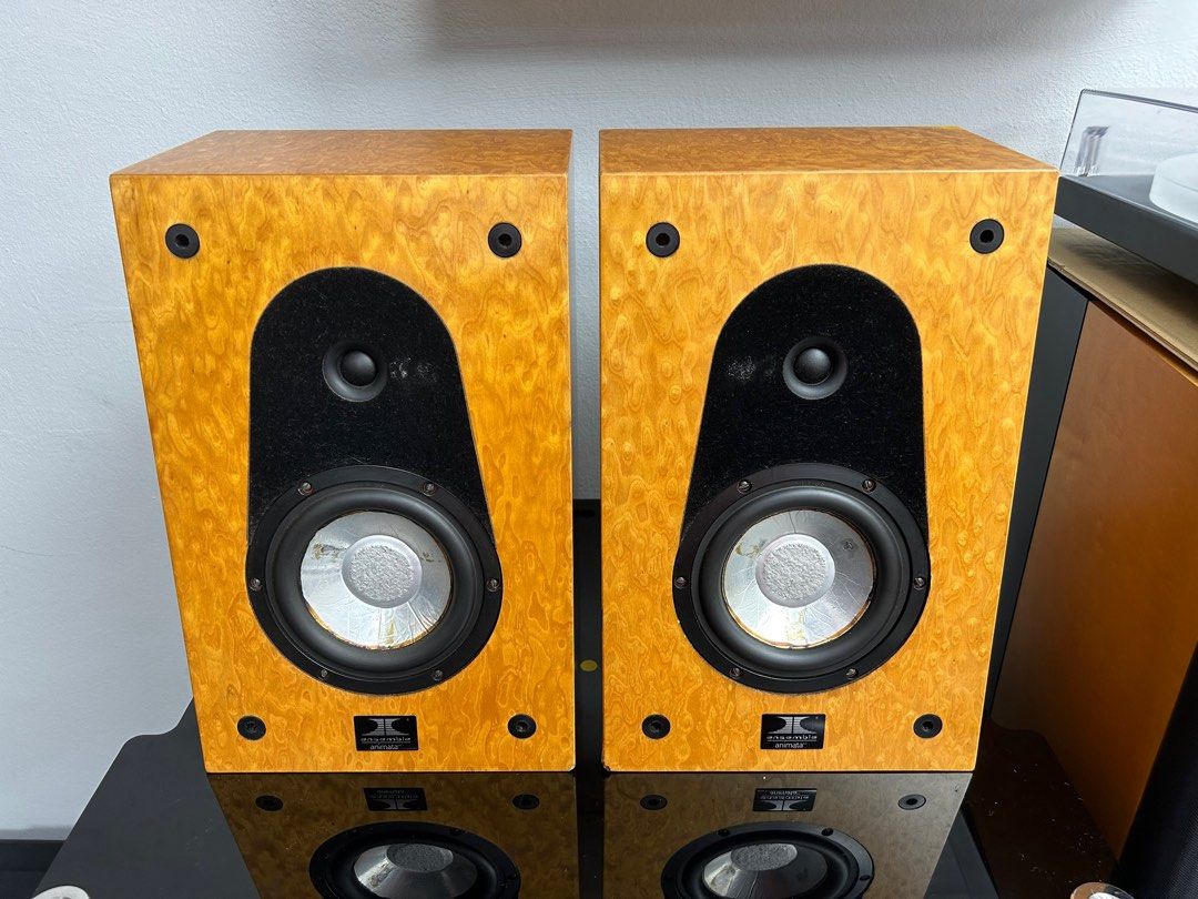 Ensemble Animata Speakers w/ Stands, Audio, Soundbars, Speakers & Amplifiers on Carousell