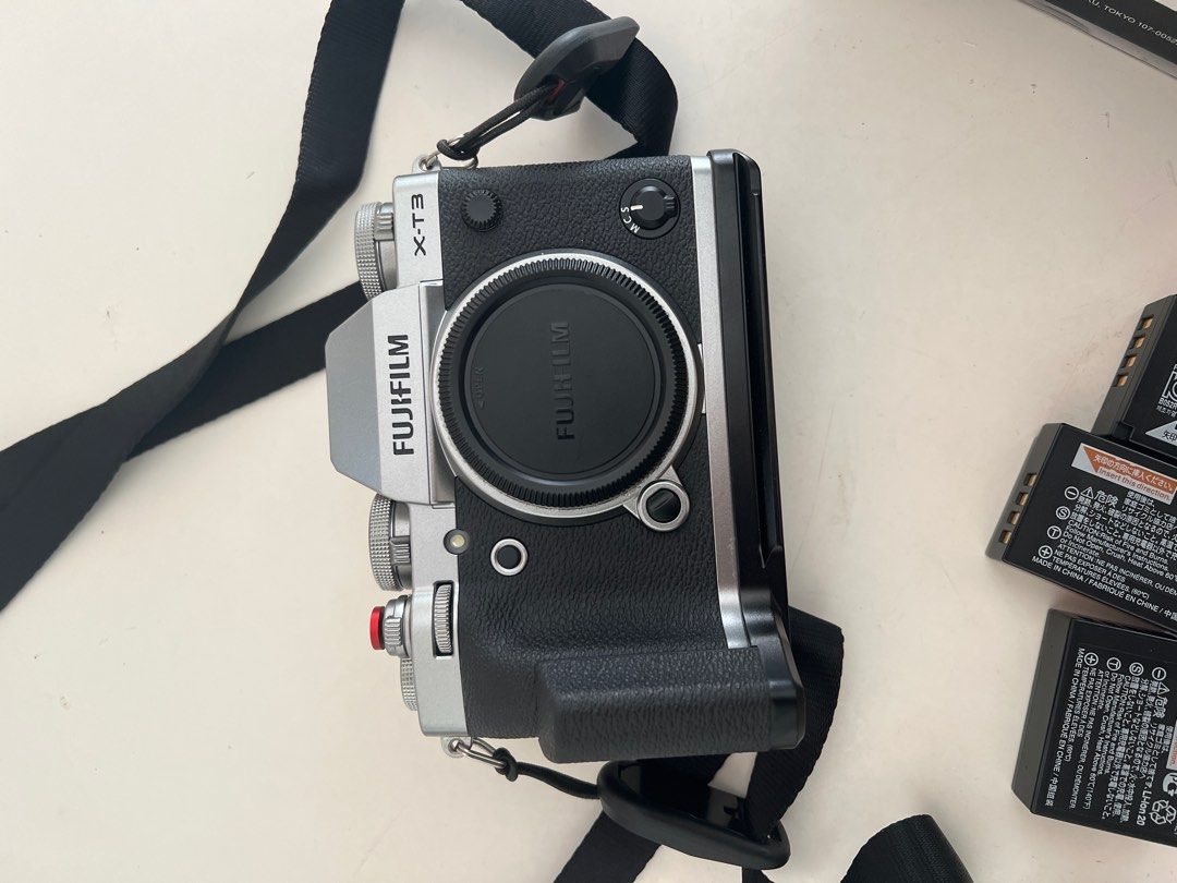 Fuji XT-3 body only, Photography, Cameras on Carousell