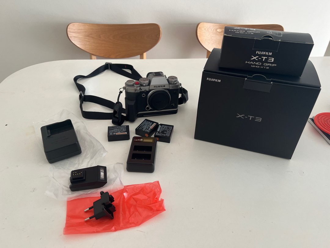 Fuji XT-3 body only, Photography, Cameras on Carousell