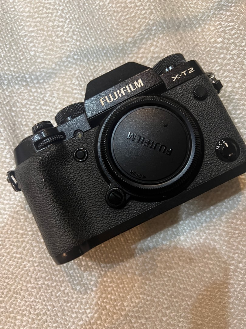 Fujifilm Fuji Xt2 Body for sale, Photography, Cameras on Carousell