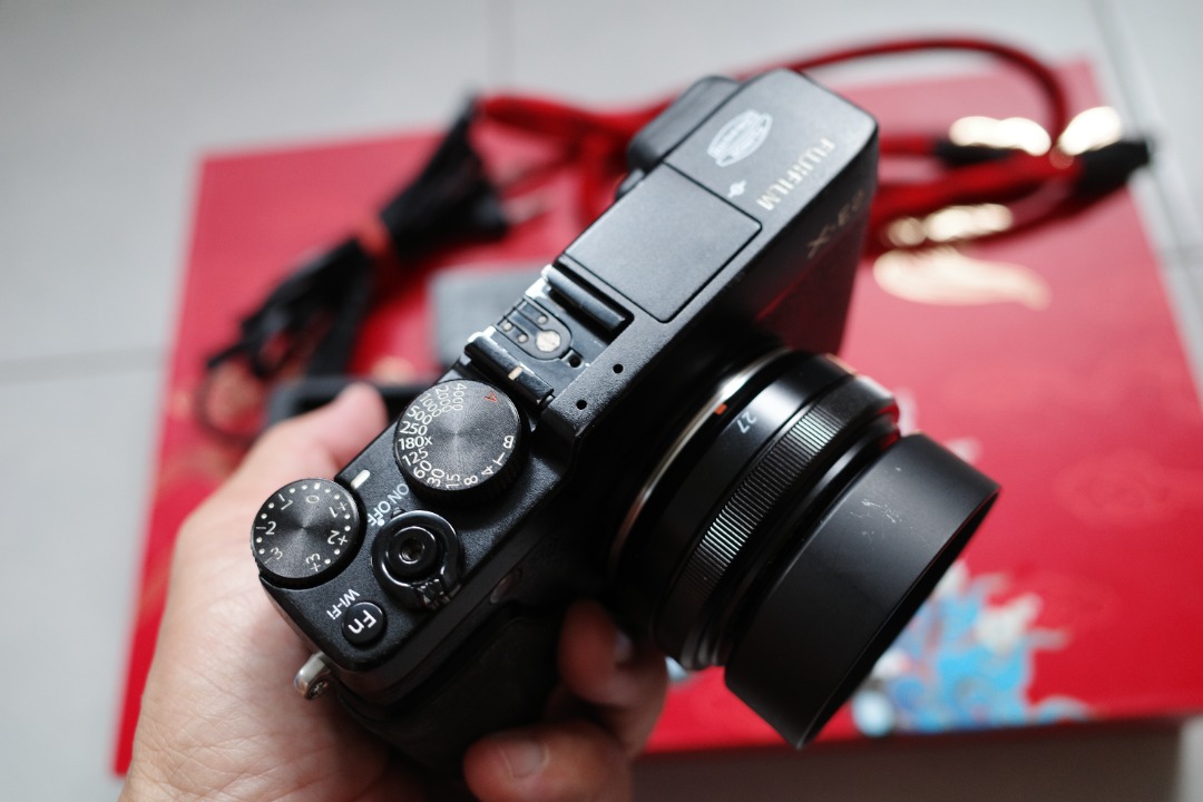 Fujifilm X-E2 with Fujinon 27mm F2.8, Photography, Cameras on Carousell