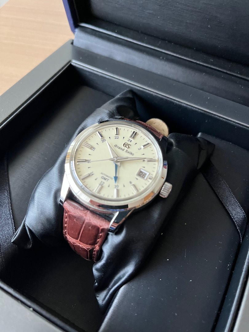 Grand Seiko GMT SBGM221, Luxury, Watches on Carousell