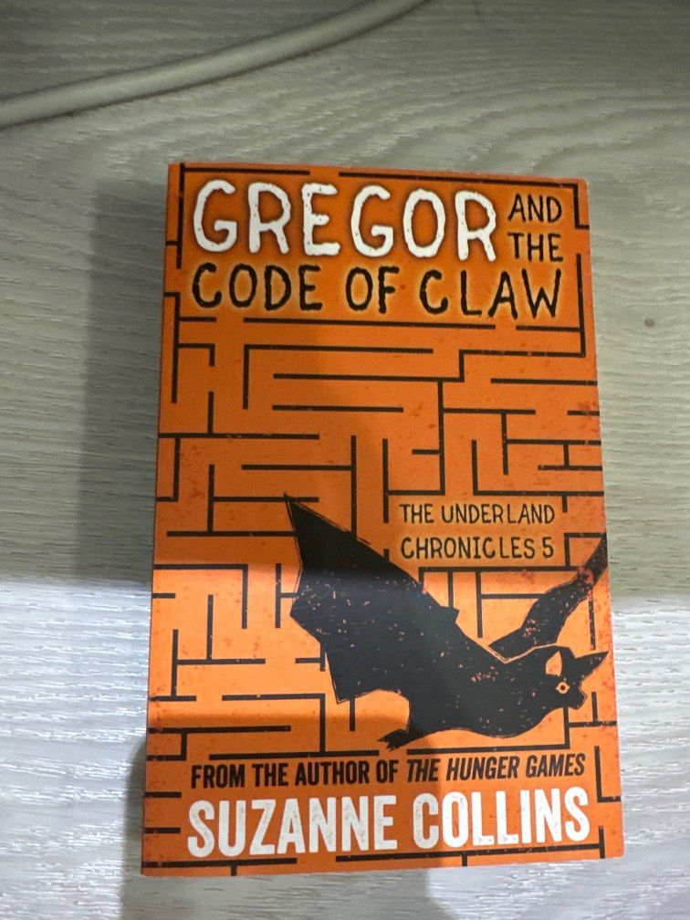 Gregor and the Code of Claw, 興趣及遊戲, 書本 & 文具, 小說及非小說 - Carousell