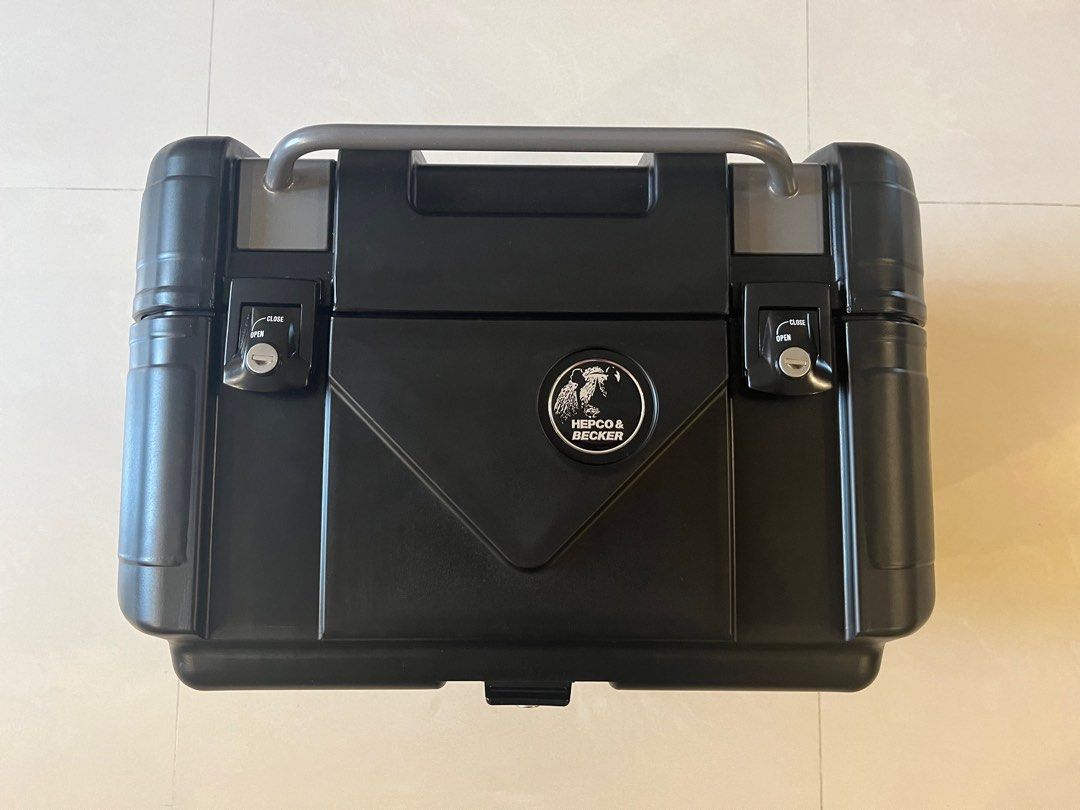 Hepco Becker Gobi 38L top box (no base plate), Motorcycles, Motorcycle ...