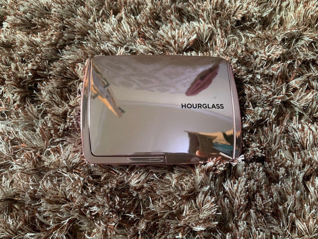 HOURGLASS Ambient Lighting Edit Palette Vol. 4 Limited Edition ...