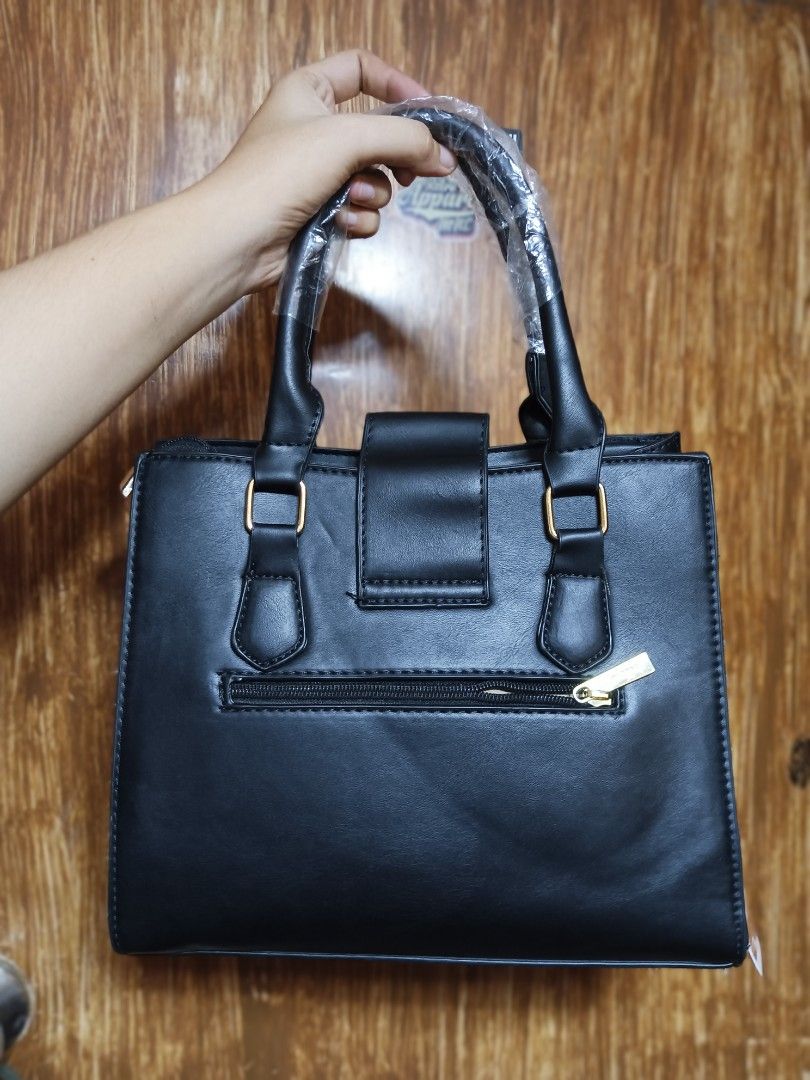 KCROSS BLACK TWO WAY BAG (HANDBAG/SLINGBAG), Women's Fashion, Bags ...