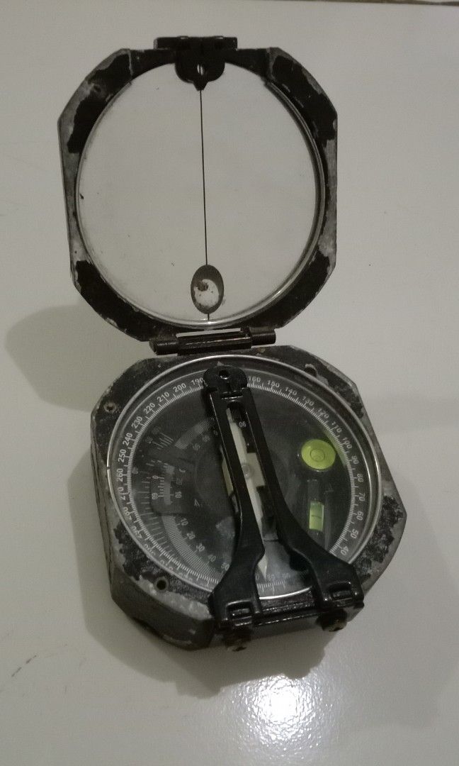 Kompas Brunton ( kompas geologi), Antik, Lainnya di Carousell