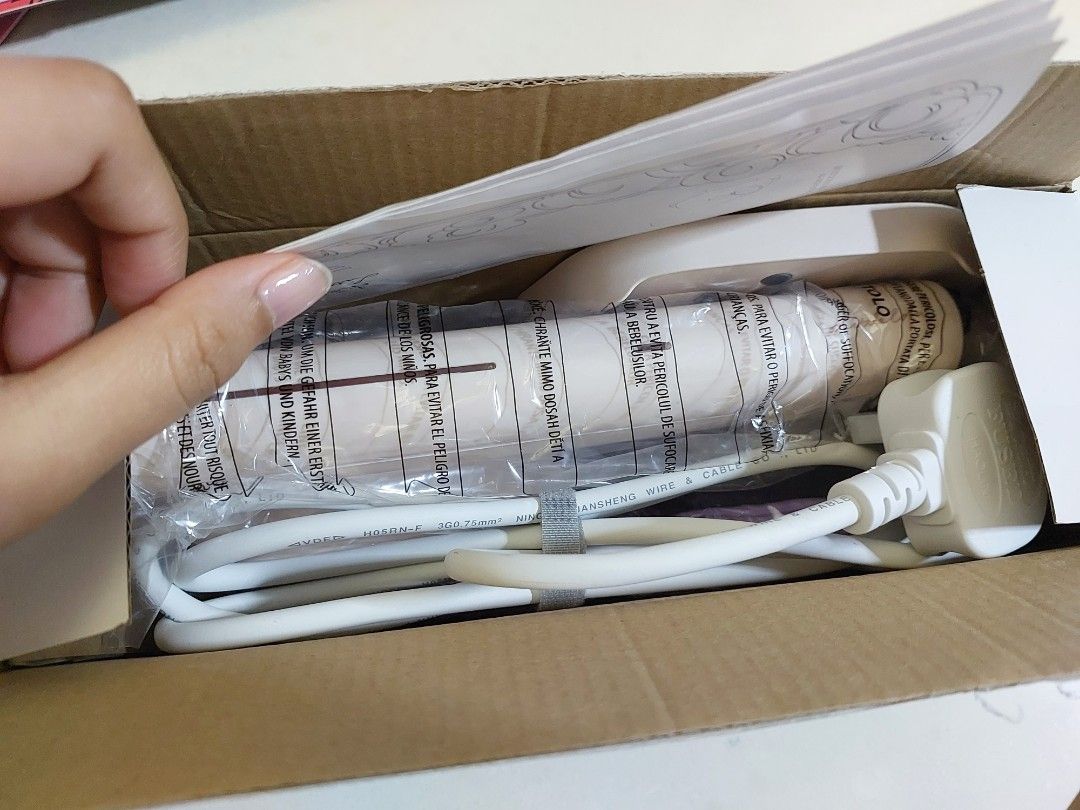 KONKA x Little Cofa 2in1 Portable Steam Iron & Garment Steamer, TV & Home Appliances, Irons ...