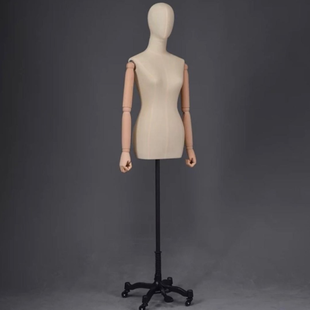 Mannequin Female (with Wheel), Everything Else on Carousell