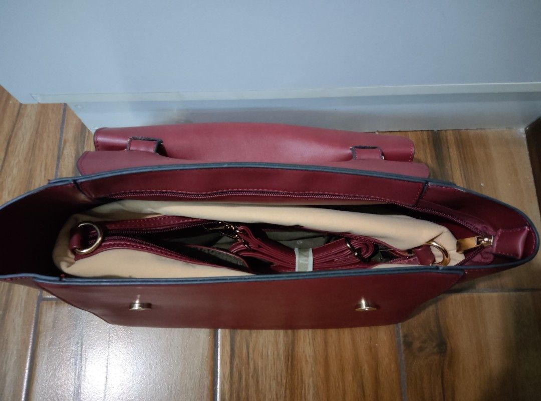 Maroon shoulder bag, Women's Fashion, Bags & Wallets, Shoulder Bags on ...