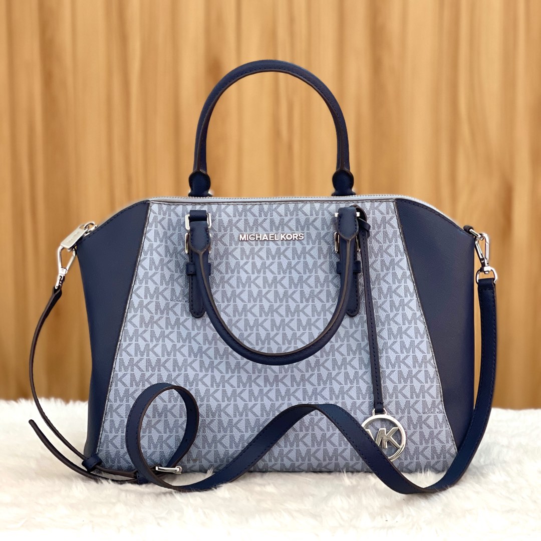 Michael Kors Ciara Large Top Zip Pale Blue, Women's Fashion, Bags ...