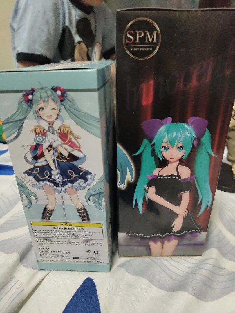 Miku figure, Video Gaming, Video Games, Nintendo on Carousell