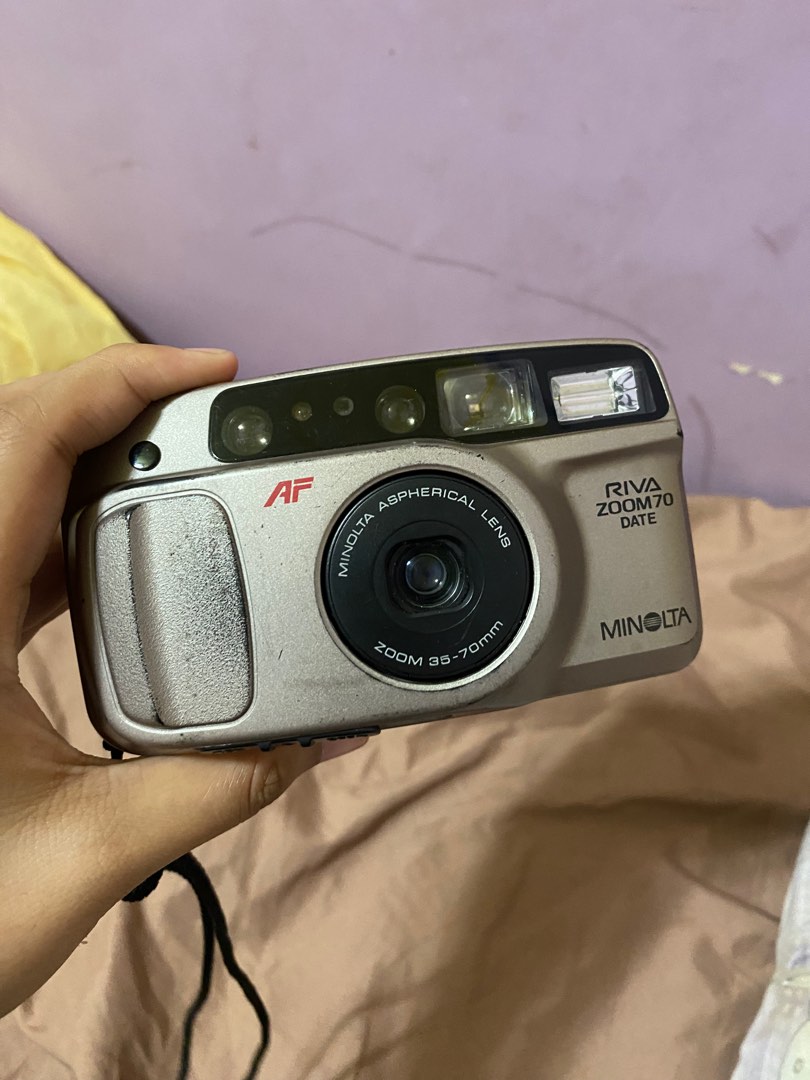 MINOLTA RIVA ZOOM 70 DATE, Photography, Cameras on Carousell