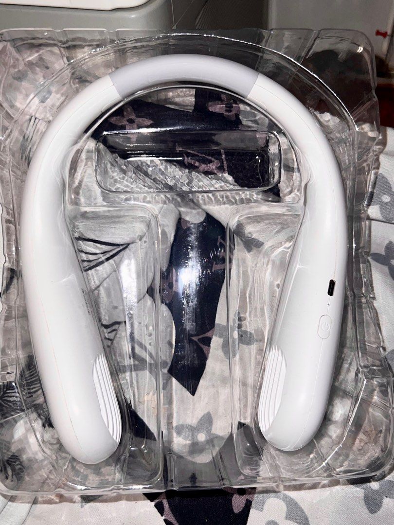 Neck fan TYLEX with box, Furniture & Home Living, Lighting & Fans, Fans ...