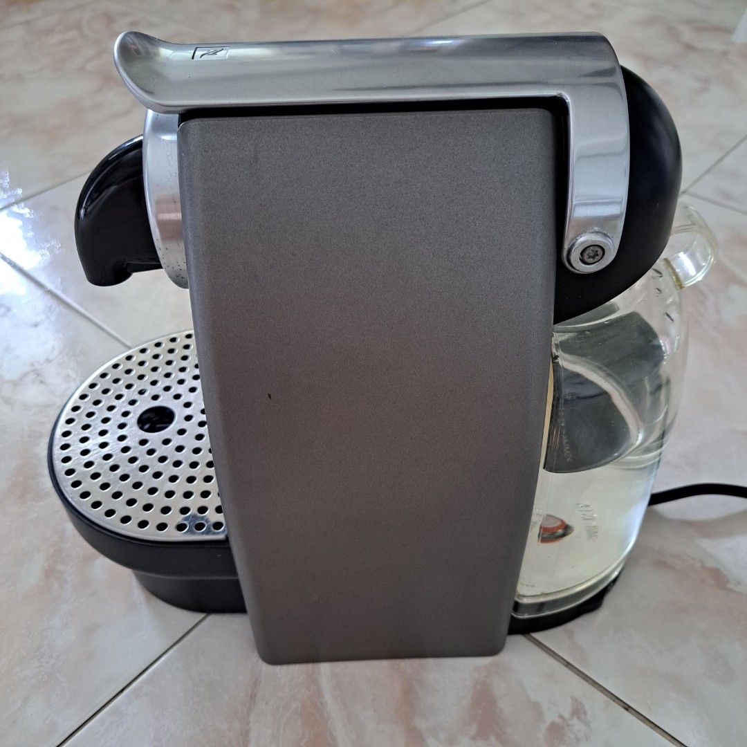 Nespresso C101 - display set, TV & Home Appliances, Kitchen Appliances ...