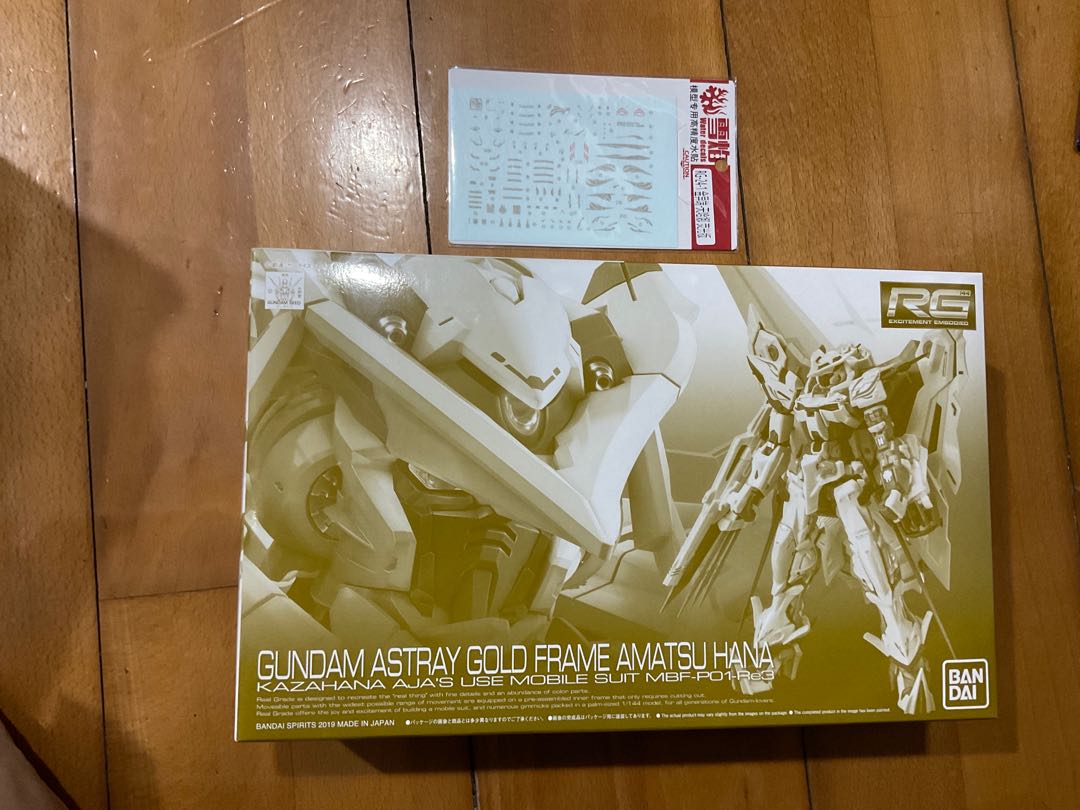 PB RG Gundam Astray Gold Frame Amatsu Hana 連水貼, 興趣及遊戲, 玩具 & 遊戲類 - Carousell