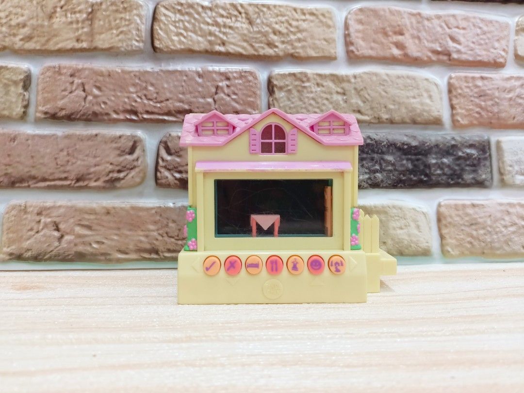 Pixel Chix Pink House, Hobbies & Toys, Toys & Games on Carousell