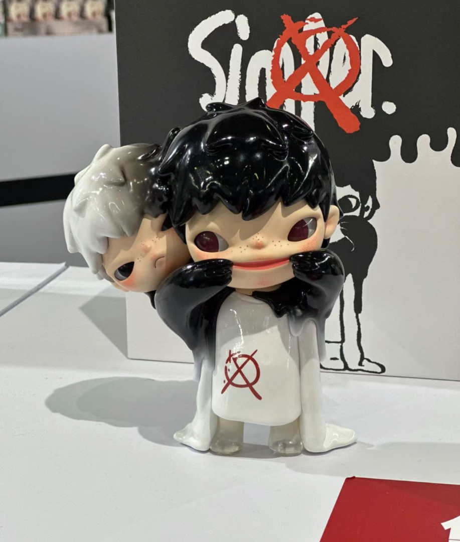 READY STOCK Popmart hirono simper Shanghai pop toy show, Hobbies & Toys ...