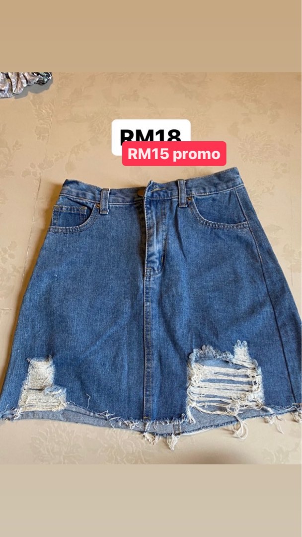 Ripped skirt, Women's Fashion, Bottoms, Skirts on Carousell