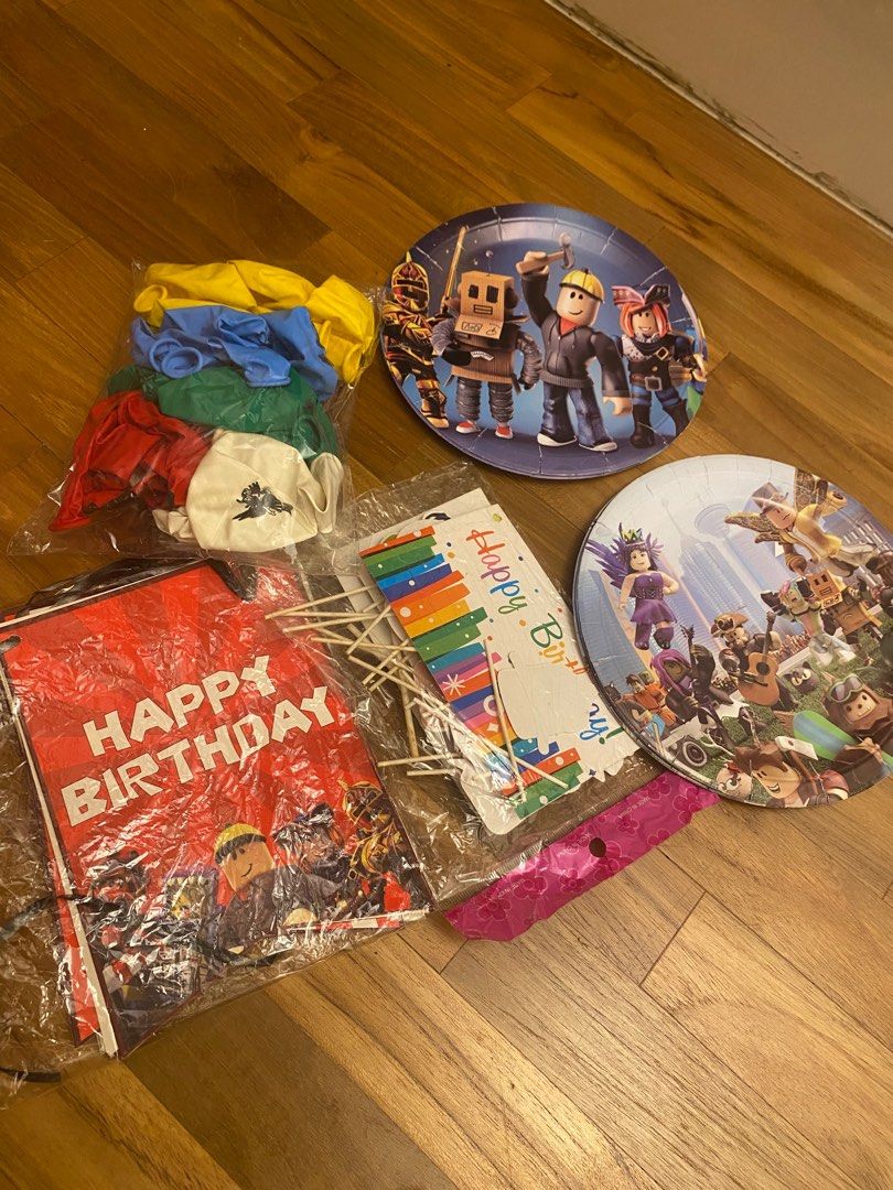 Roblox theme birthday decorations, Hobbies & Toys, Stationery & Craft ...