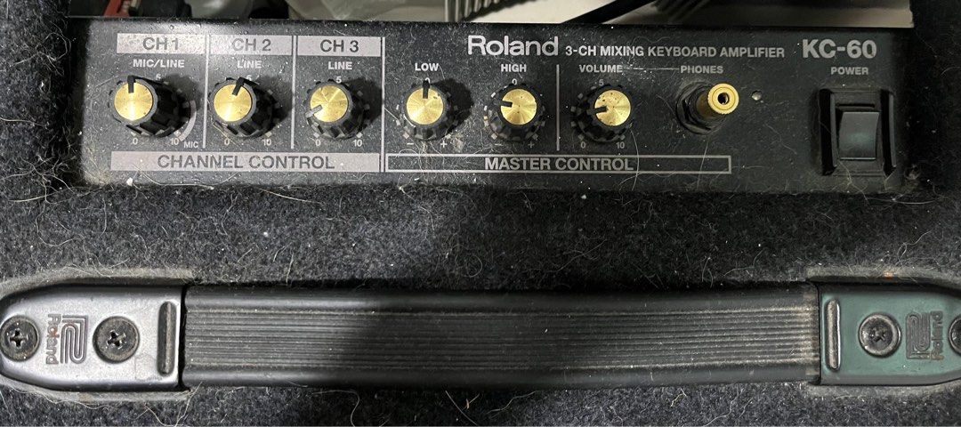 Roland KC60揚聲器, 音響器材, Soundbar、揚聲器、藍牙喇叭、耳擴 - Carousell