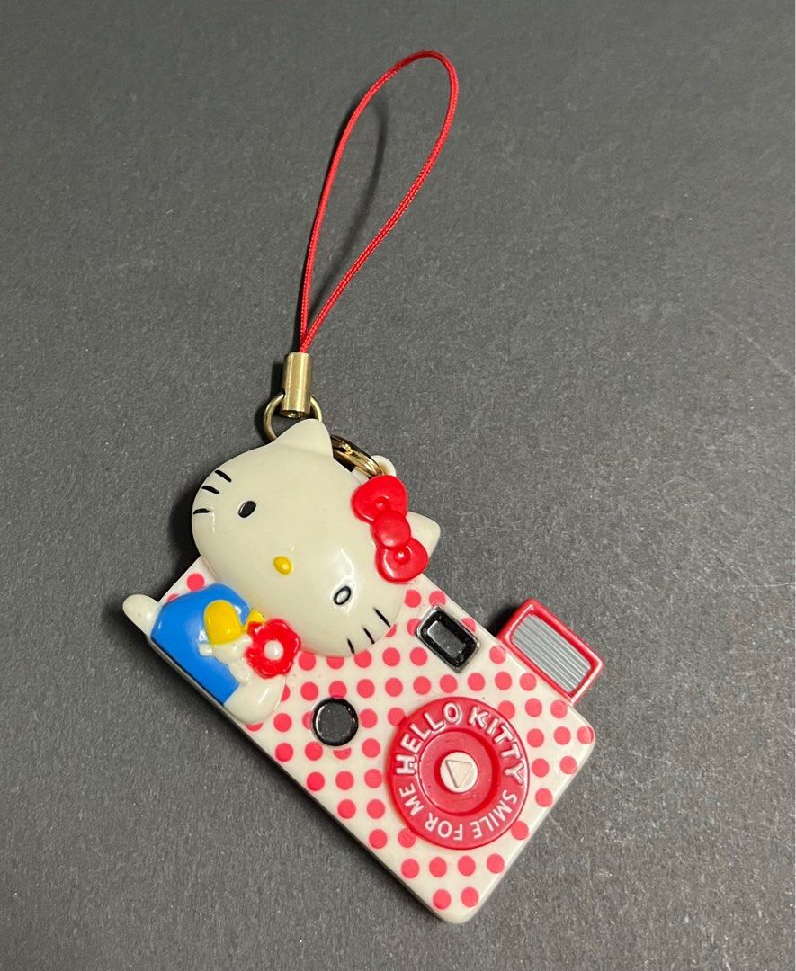 Sanrio Hello Kitty Camera Mirror Keychains, Hobbies & Toys, Toys ...