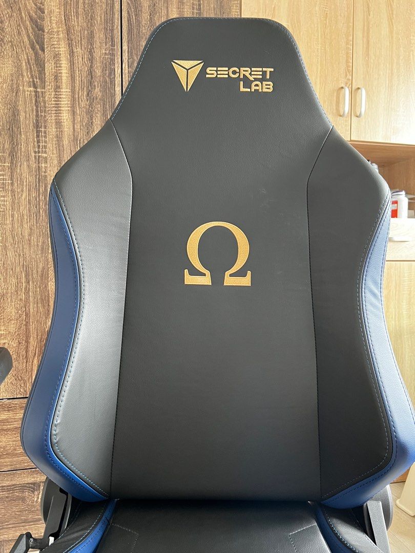 Secretlab Omega 2018 - Royal Blue, Furniture & Home Living, Furniture ...