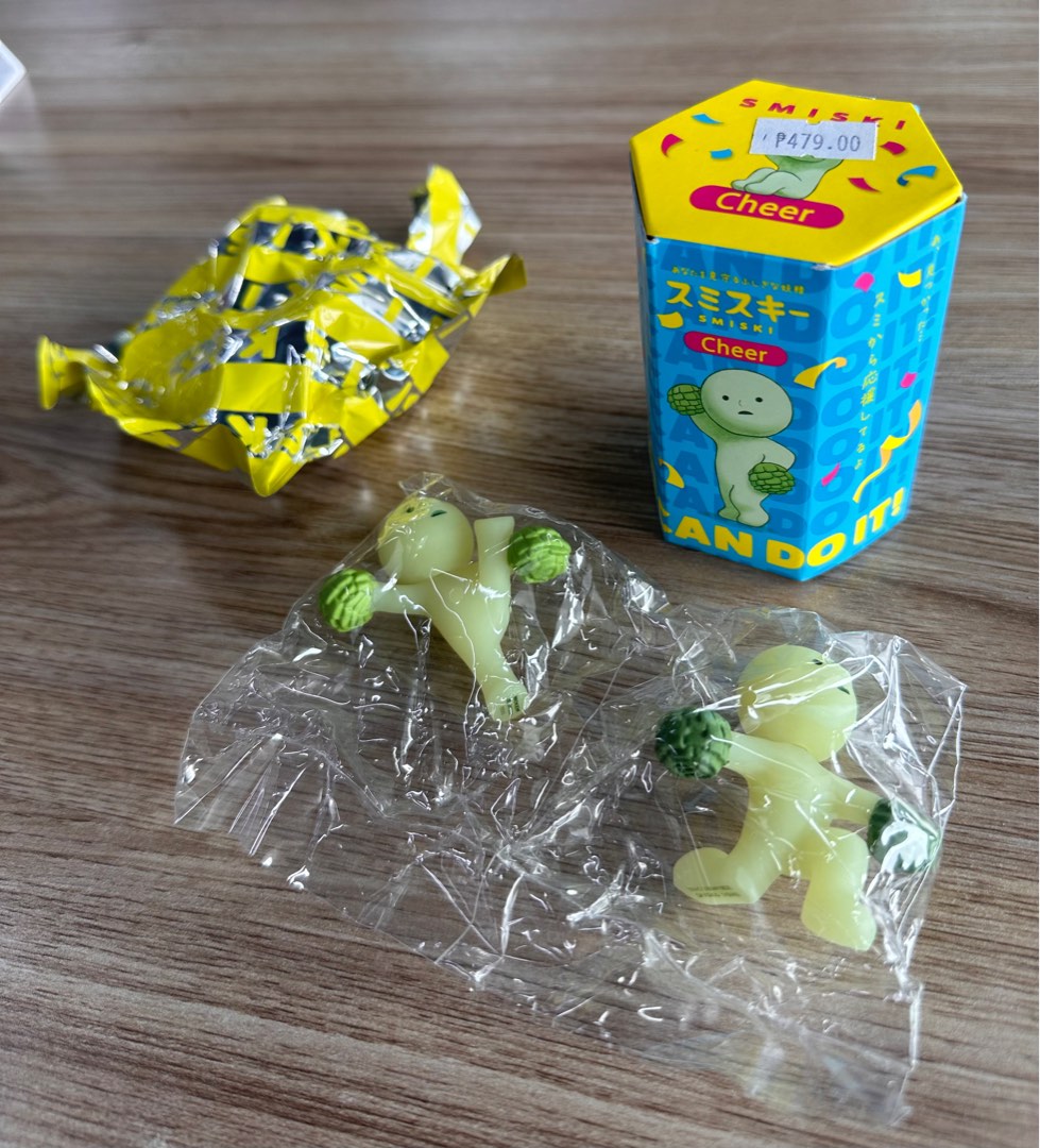 Smiski Cheer: Little Smiski Cheerleading, Hobbies & Toys, Toys & Games ...