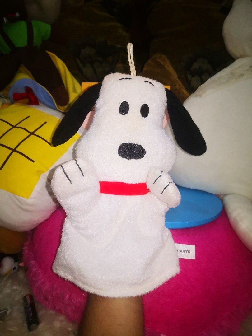 SNOOPY HAND PUPPET TAG T-ARTS, Hobbies & Toys, Toys & Games on Carousell