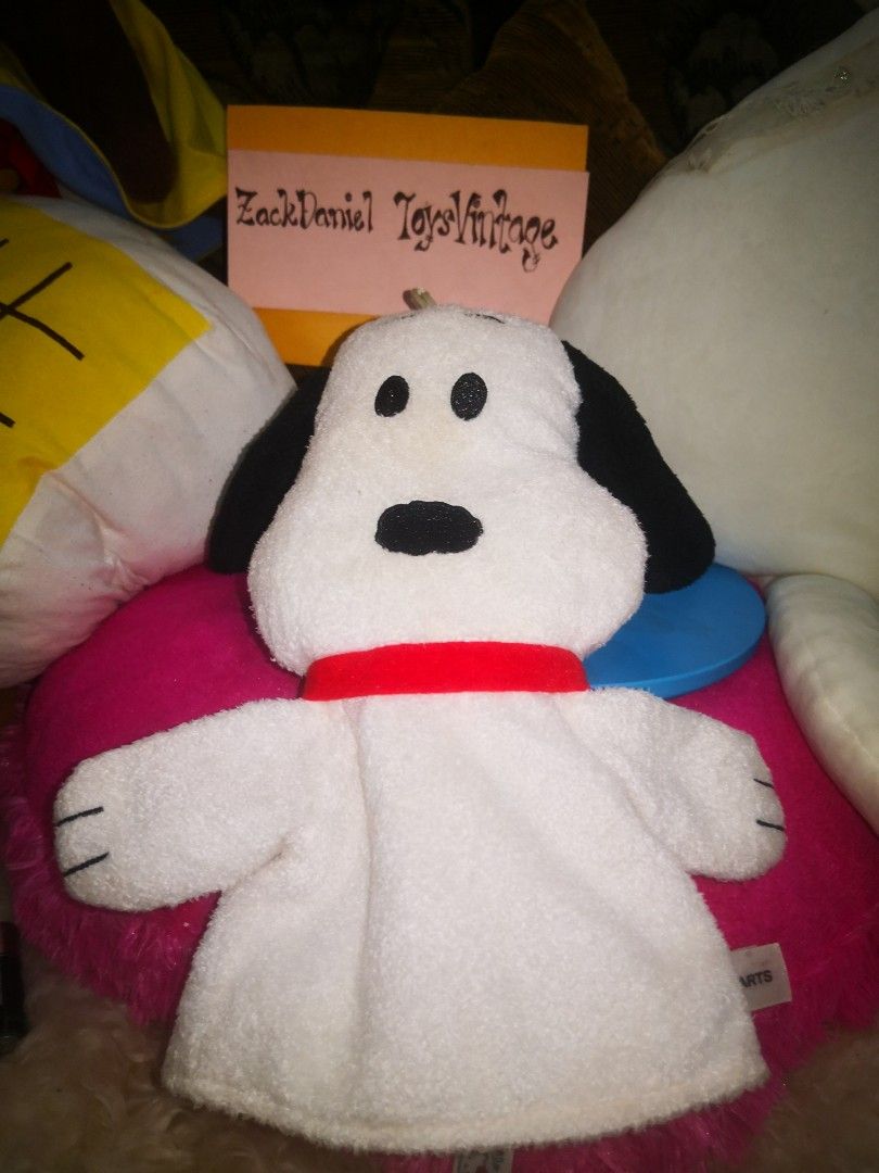 SNOOPY HAND PUPPET TAG T-ARTS, Hobbies & Toys, Toys & Games on Carousell
